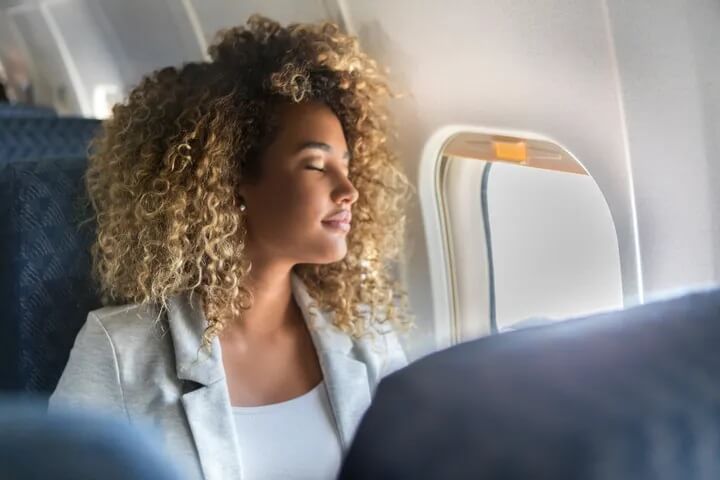 You Need To Be Extra Careful If You're Sitting In A Window Seat